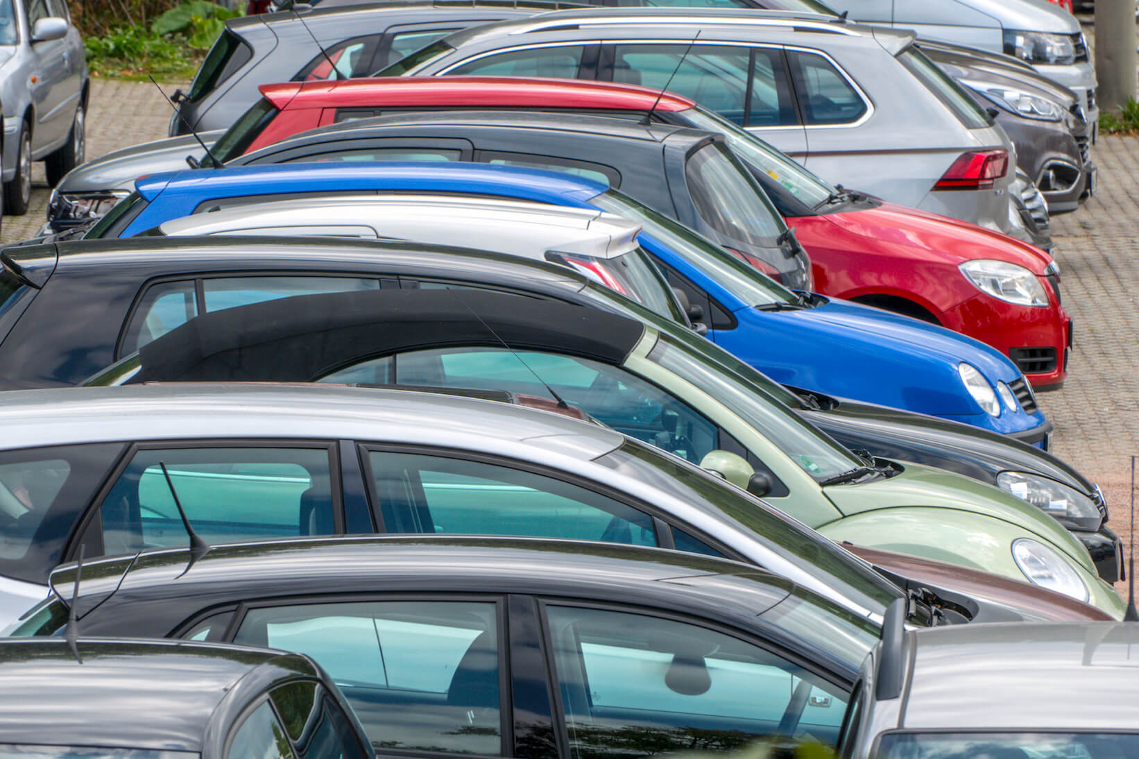 Red, black or yellow: what the colour of your car says about you