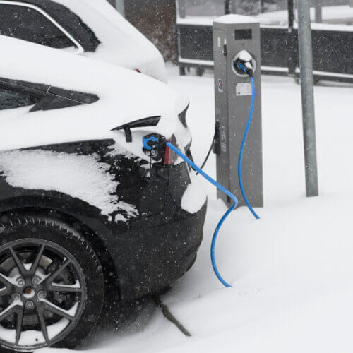 Winter continues: is your car still prepared for driving in snow?