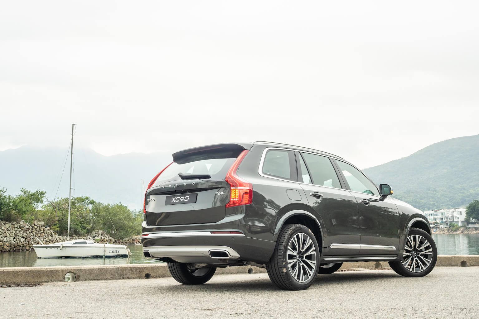 Best dog friendly cars: Volvo XC90 the pet parent's dream