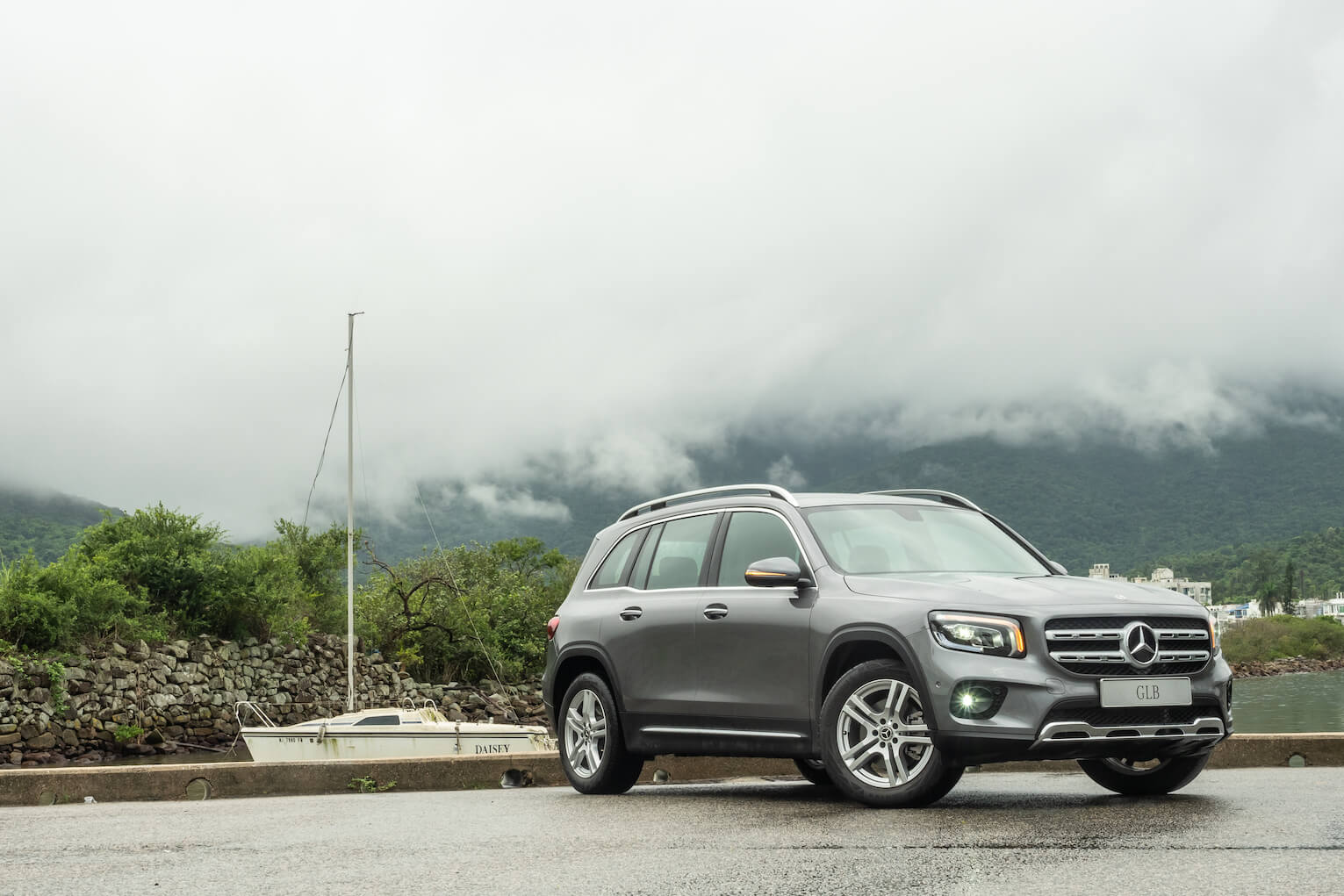 Best dog friendly cars: Mercedes-Benz GLB a small but mighty option