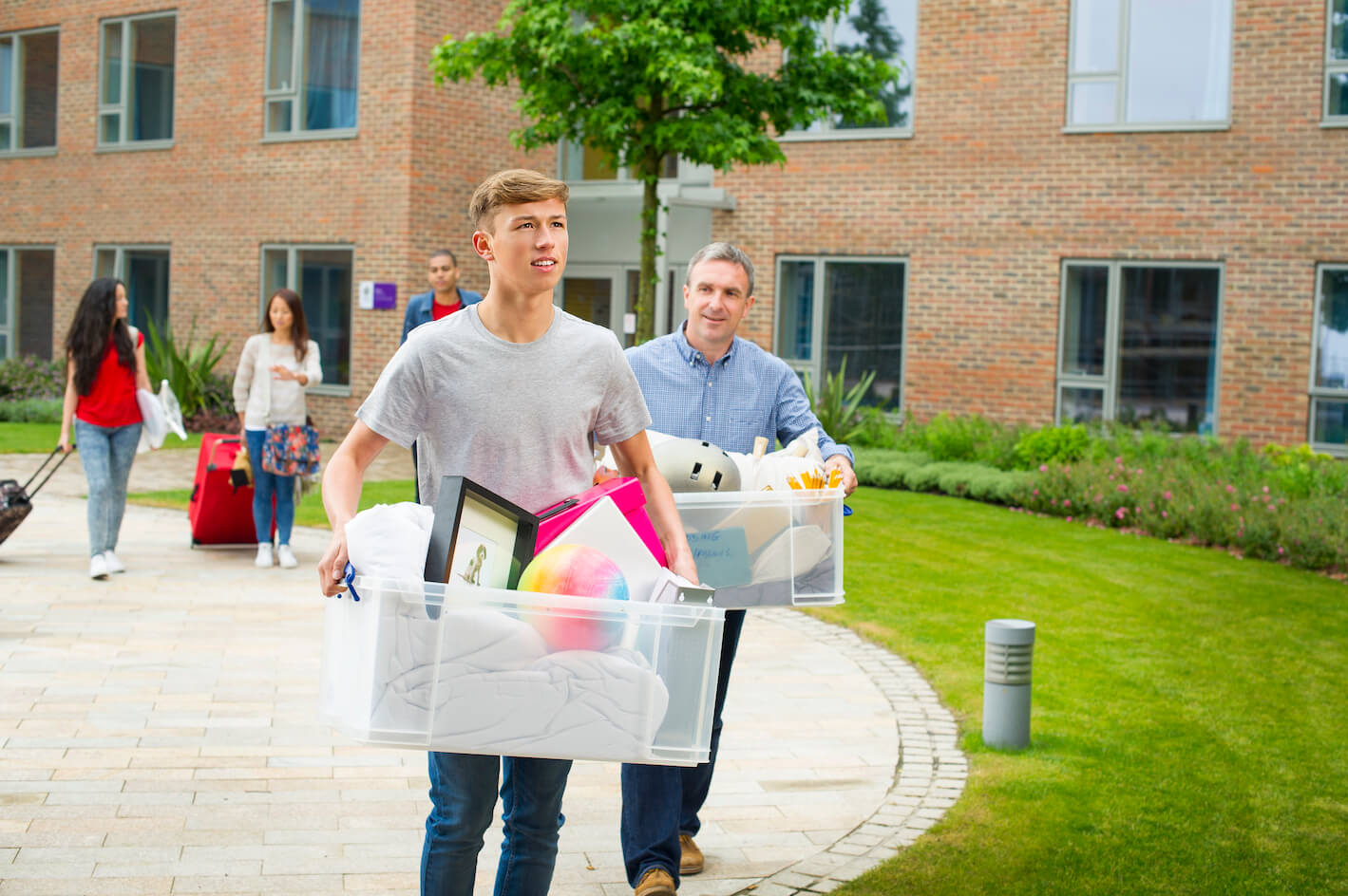 Essentials for starting college life: a parents' guide
